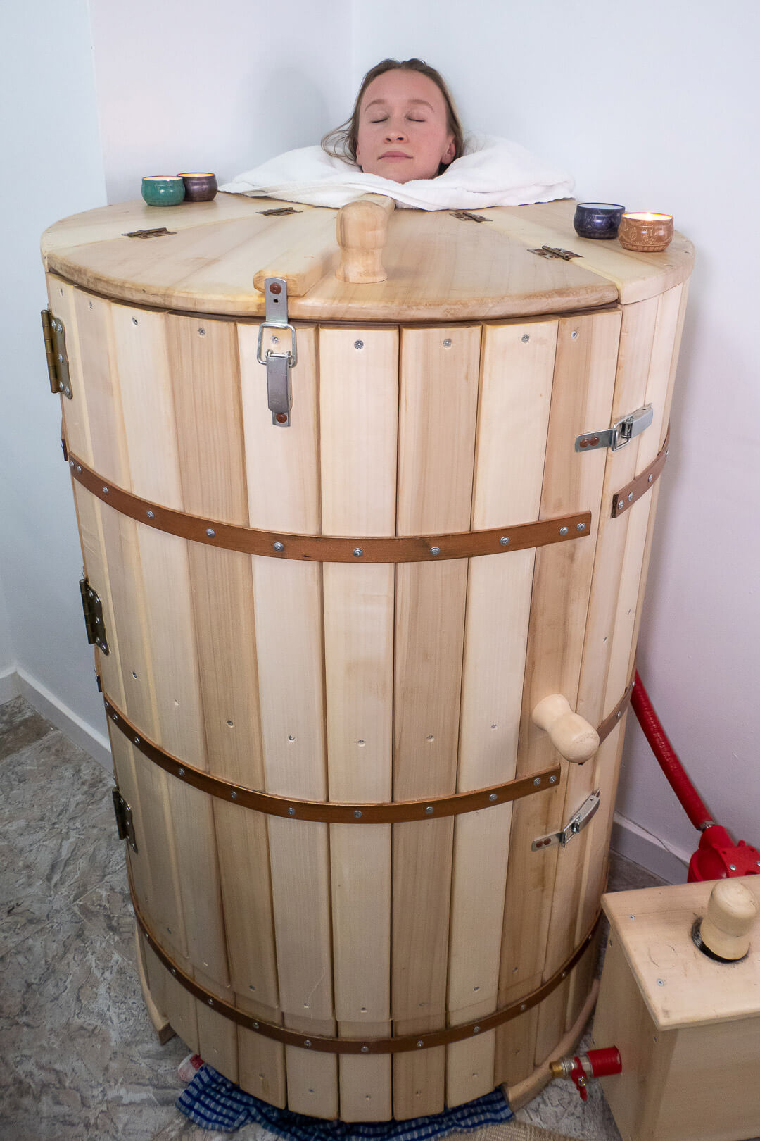 Armonizando la Salud: Sauna Barril en Bienestar Clínico